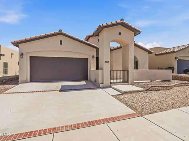 835 Bronze Hill Ave, Santa Teresa, NM 88008