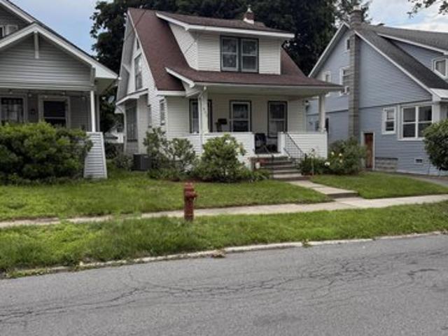 835 Dean St, Schenectady, NY 12309