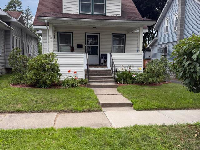 835 Dean Street