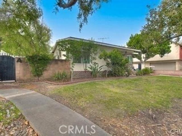 835 E Foothill Boulevard