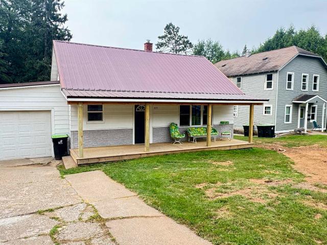835 E I Street