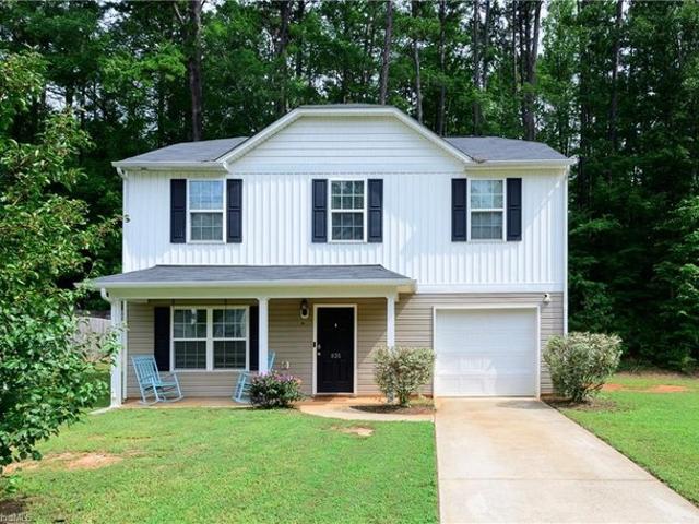 835 Oak Bend Dr, Asheboro, NC 27203