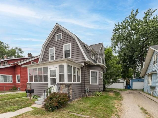 835 Lay Blvd, Kalamazoo, MI 49001