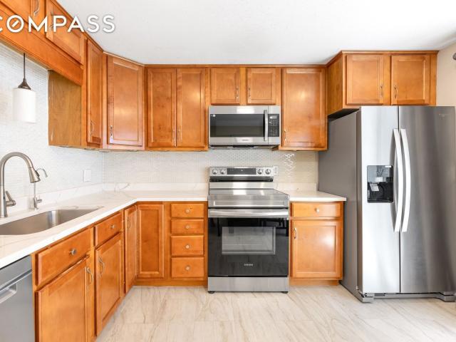 835 Mt Hope St 19, North Attleboro, MA