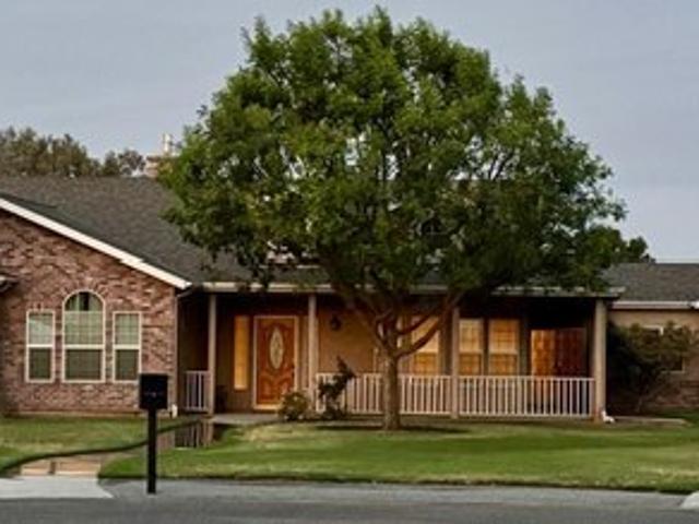 835 N Hornet Ave, Fresno, CA 93737