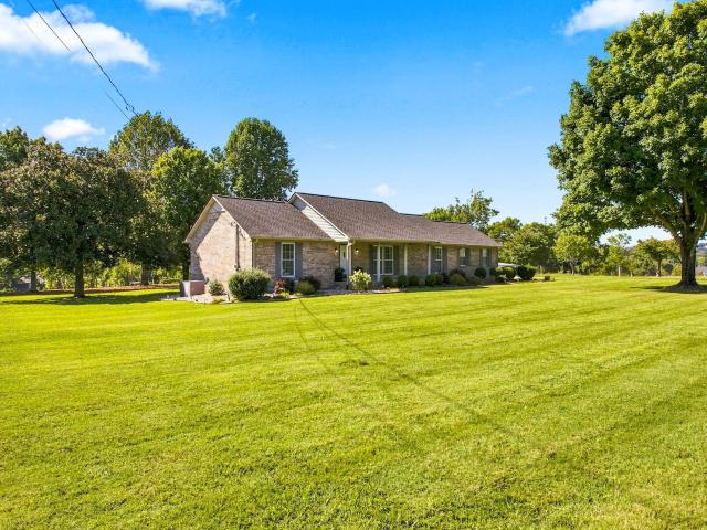 835 Nathan Dr