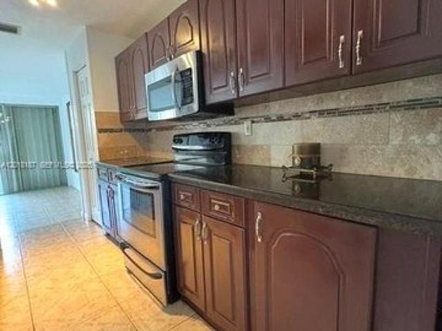 835 NW 81st Way Unit 5, Plantation, FL 33324