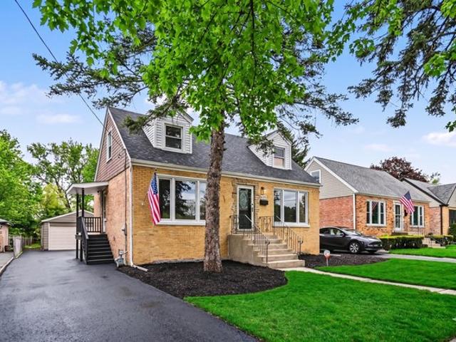835 S Addison Ave, Villa Park, IL 60181