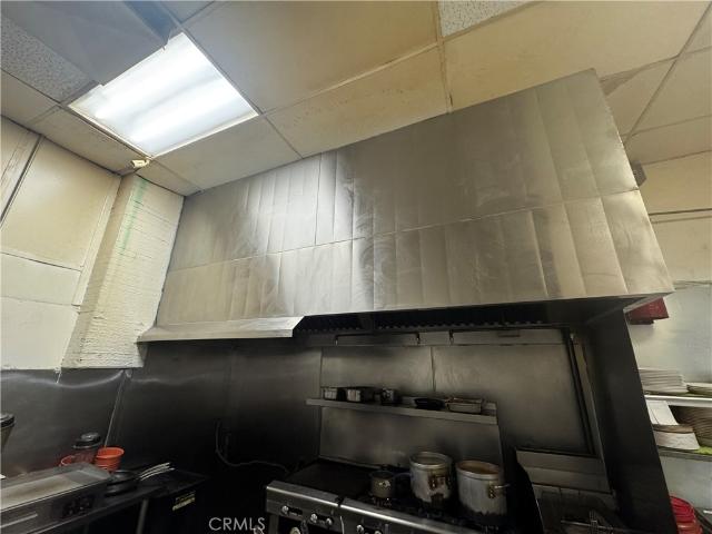 835 S Glendora
