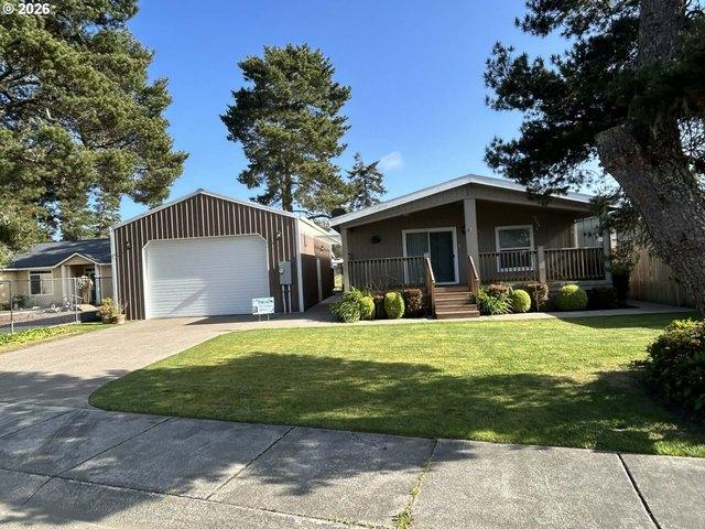 835 Raechel Rd, Lakeside, OR 97449