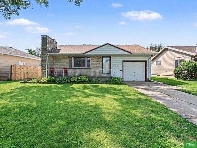 835 W 11th St, Fremont, NE 68025