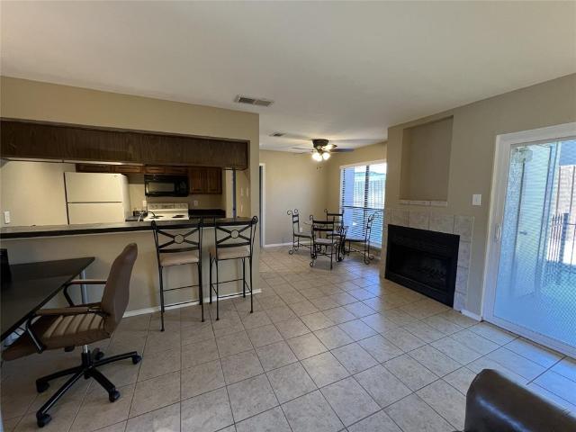 835 W Harwood Road # C