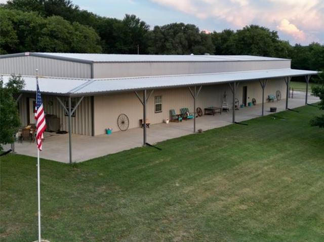 835 Wood Hollow Dr, Weatherford, TX 76087