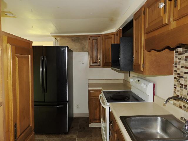 835 Woodland Beach
