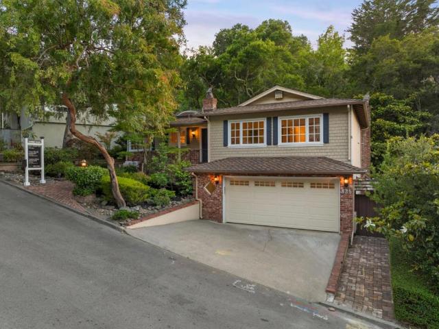 835 Vista Grande