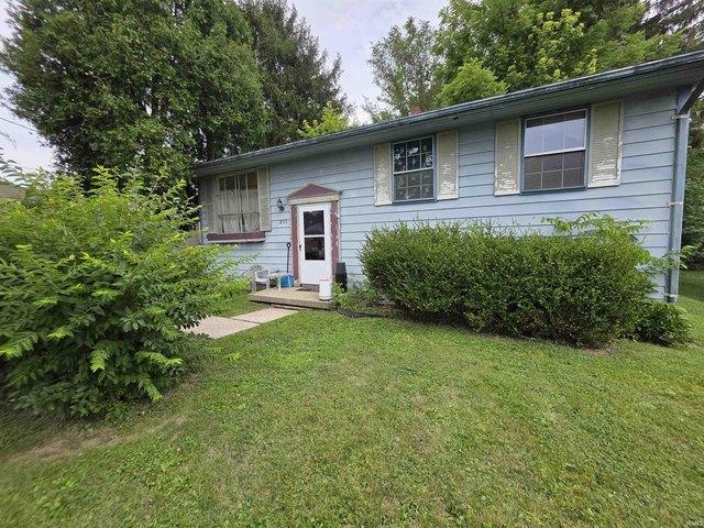835 Zahn St, Huntington, IN 46750