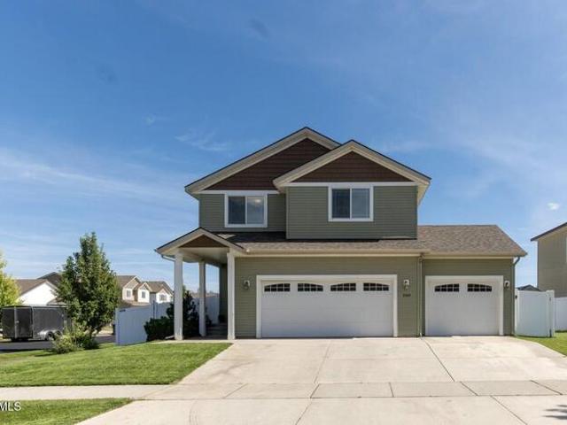 8364 n wentworth st, post falls, id 83854