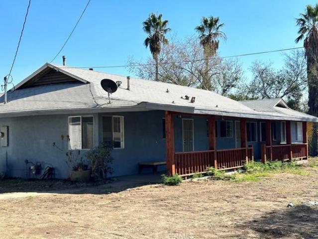 8365 Redwood Ave, Fontana, CA 92335