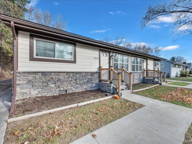 8365 21 Mile Rd, Shelby Township, MI 48317