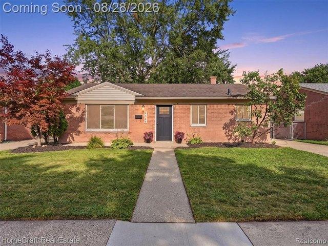 8360 N Henry Ruff Rd, Westland, MI 48185