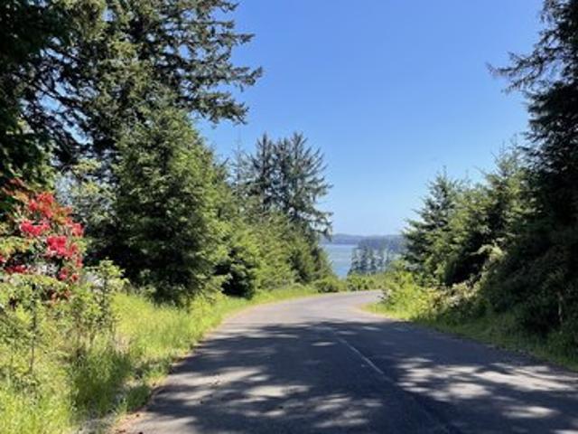 83615 Clear Lake Rd Unit 18, Florence, OR 97439