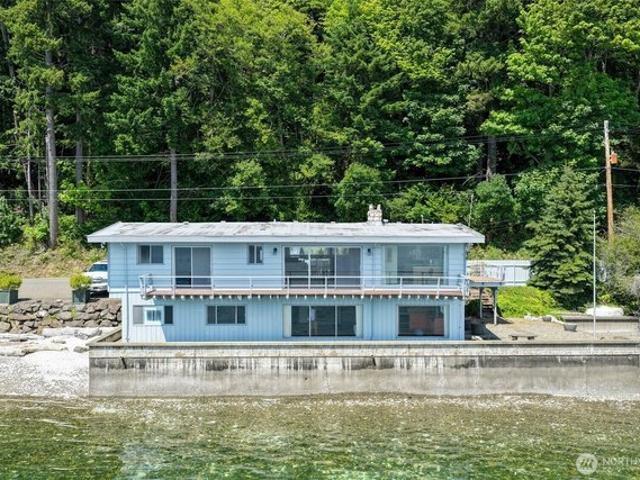 8361 NE North Shore Rd, Belfair, WA 98528