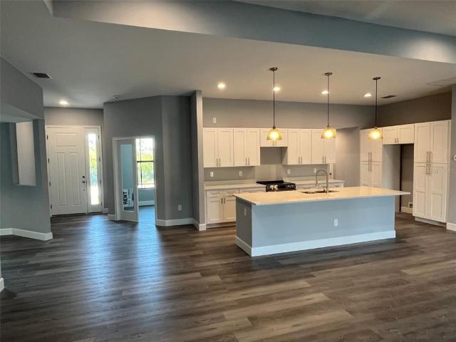 8362 Santa Cruz Dr, Port Charlotte, FL 33981 | MLS #D6146