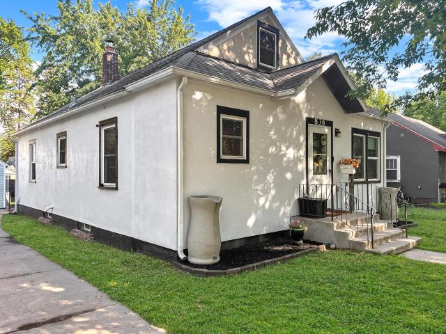 836 3rd Street SW