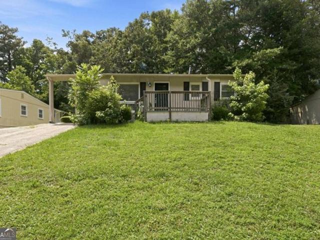836 Amber Pl NW, Atlanta, GA 30331