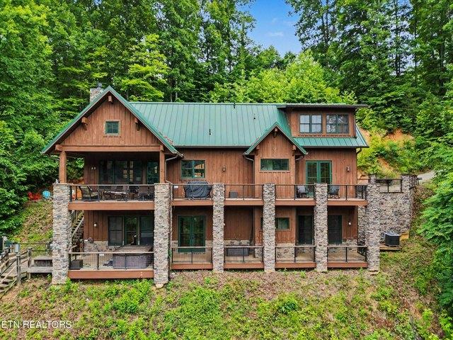 836 and 835 Jacks Bluff Rd, New Tazewell, TN 37825