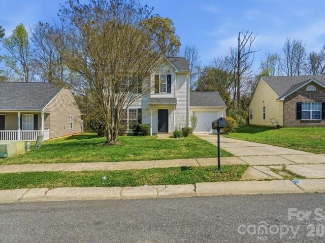836 Almora Dr, Charlotte, NC 28216