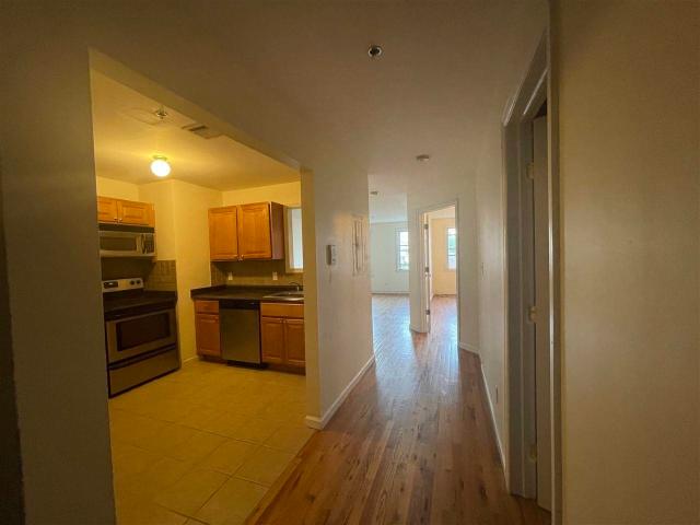 836 Broadway # 2R