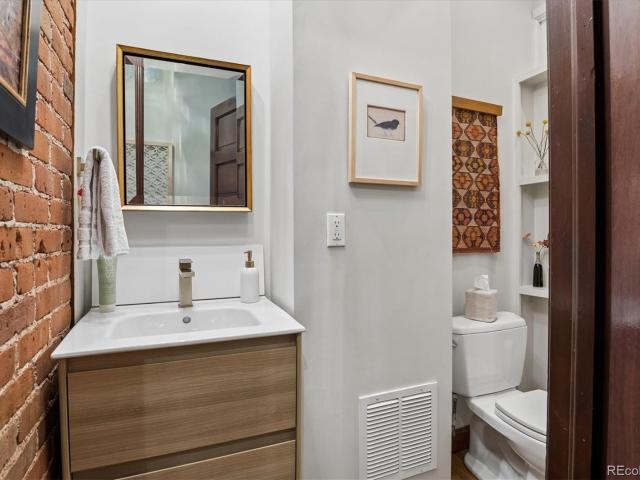 836 E 17th Avenue # 3F