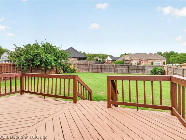 836 Eagle Crest Drive