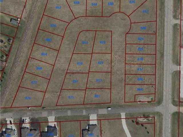 836 Harvest Cir, Horace, ND 58047