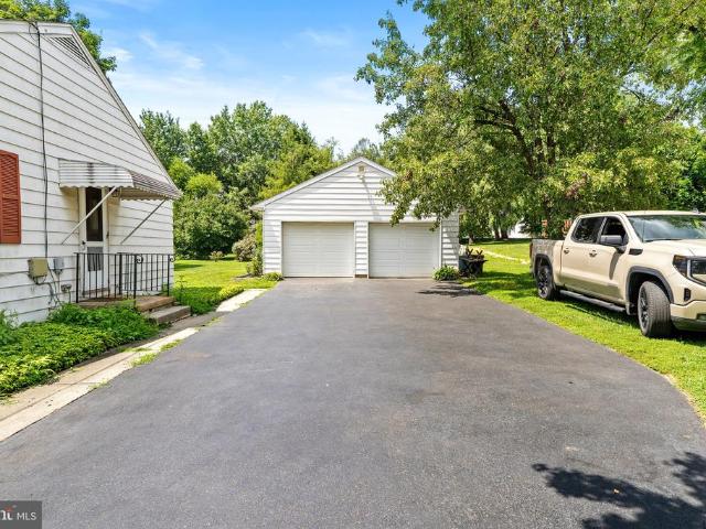 836 Old York Road