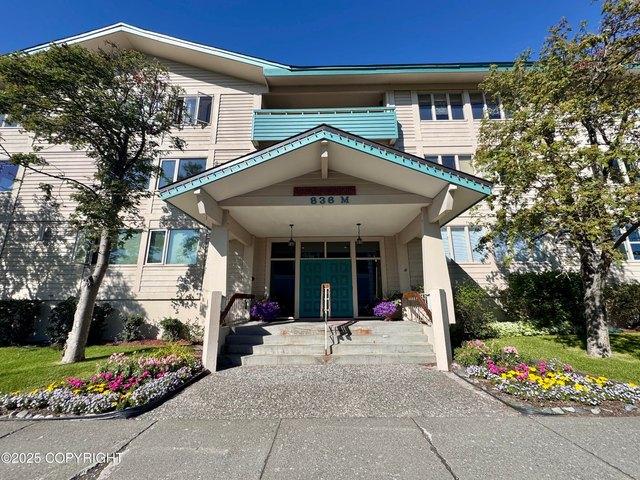 836 M St Apt 103, Anchorage, AK 99501