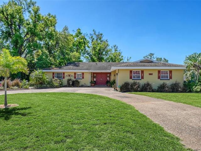 836 Magellan Dr, Sarasota, FL 34243 | MLS #A4683 | Compass