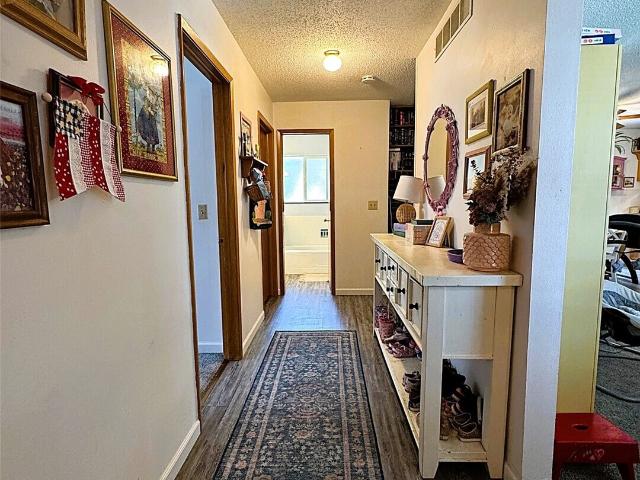836 Meadowlark Lane