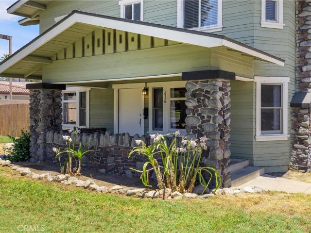 836 N Euclid Avenue