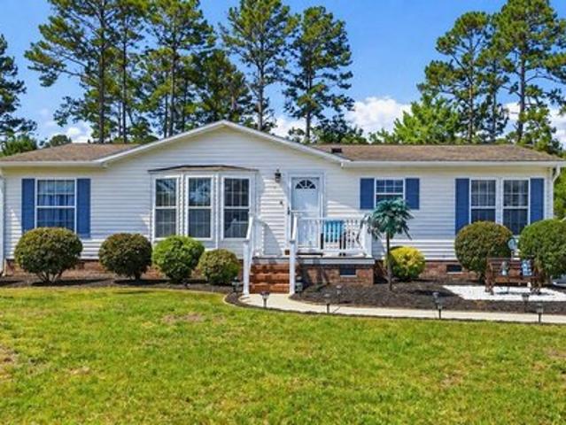 836 Nicholas Dr SW, Calabash, NC 28467