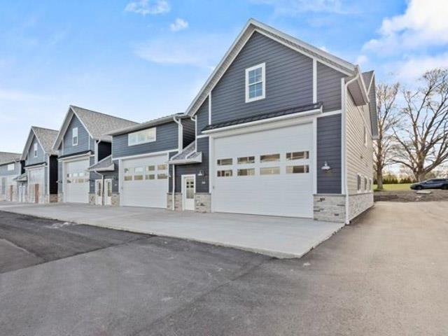 836 S 18TH Avenue