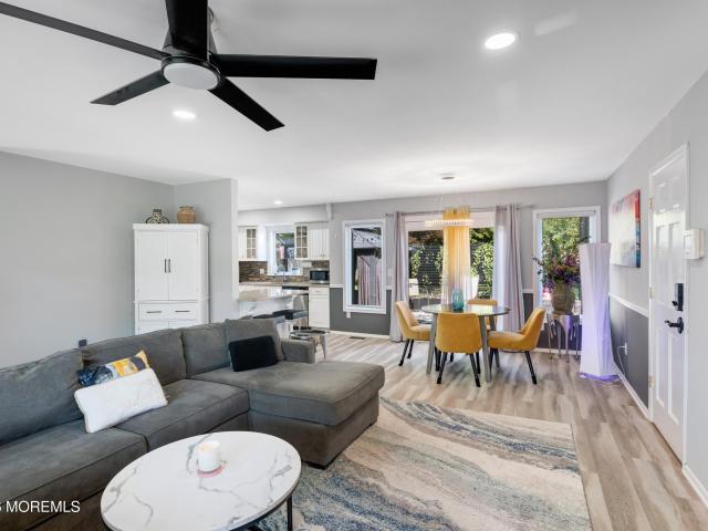 836 Royal Lane