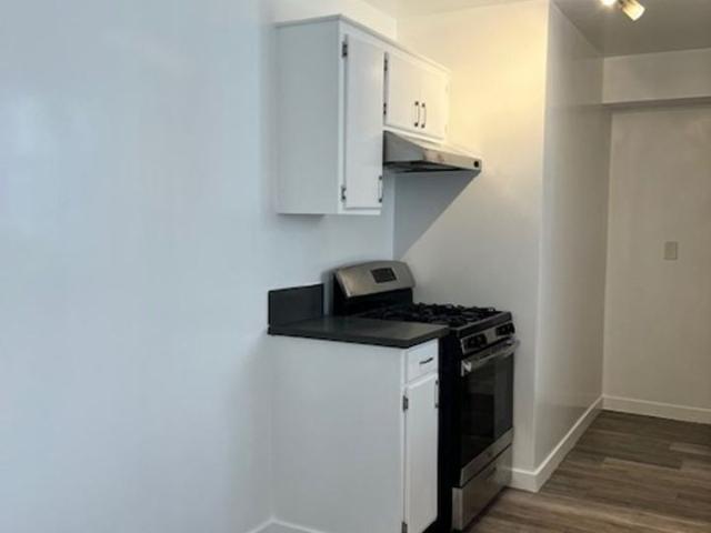 836 W Beach Ops 1 Bedroom Apartment for Rent at 836 W Beach Ave, Inglewood, CA 90302 North Inglewood