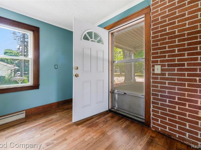 836 W Silver Lake Road