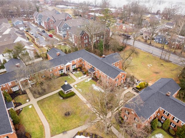 836 Thorn St 26