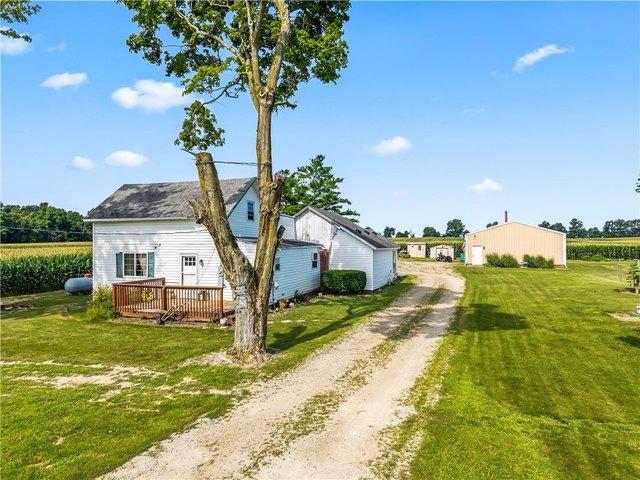 8374 Hillgrove Southern Rd, Washington Township, OH 45390