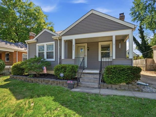 8375 Roland Ave, Springfield Township, OH 45216