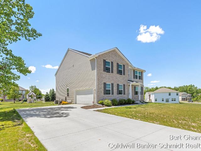 8376 N Oaks Court