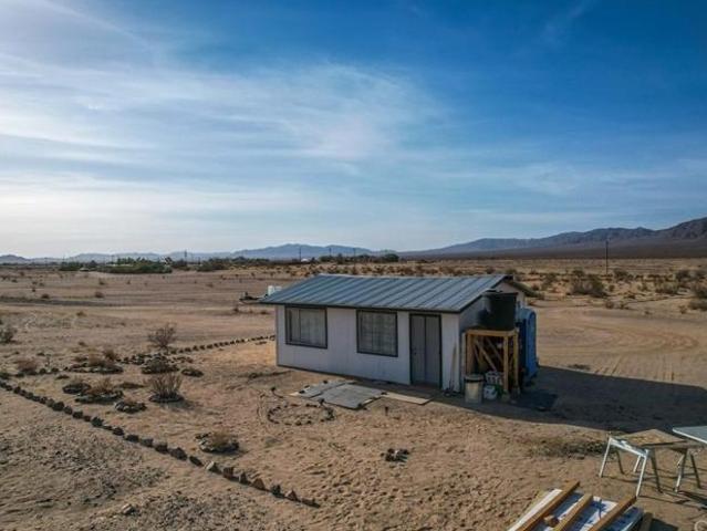 83777 Star Ln, 29 Palms Mcb, CA in 29 Palms, California